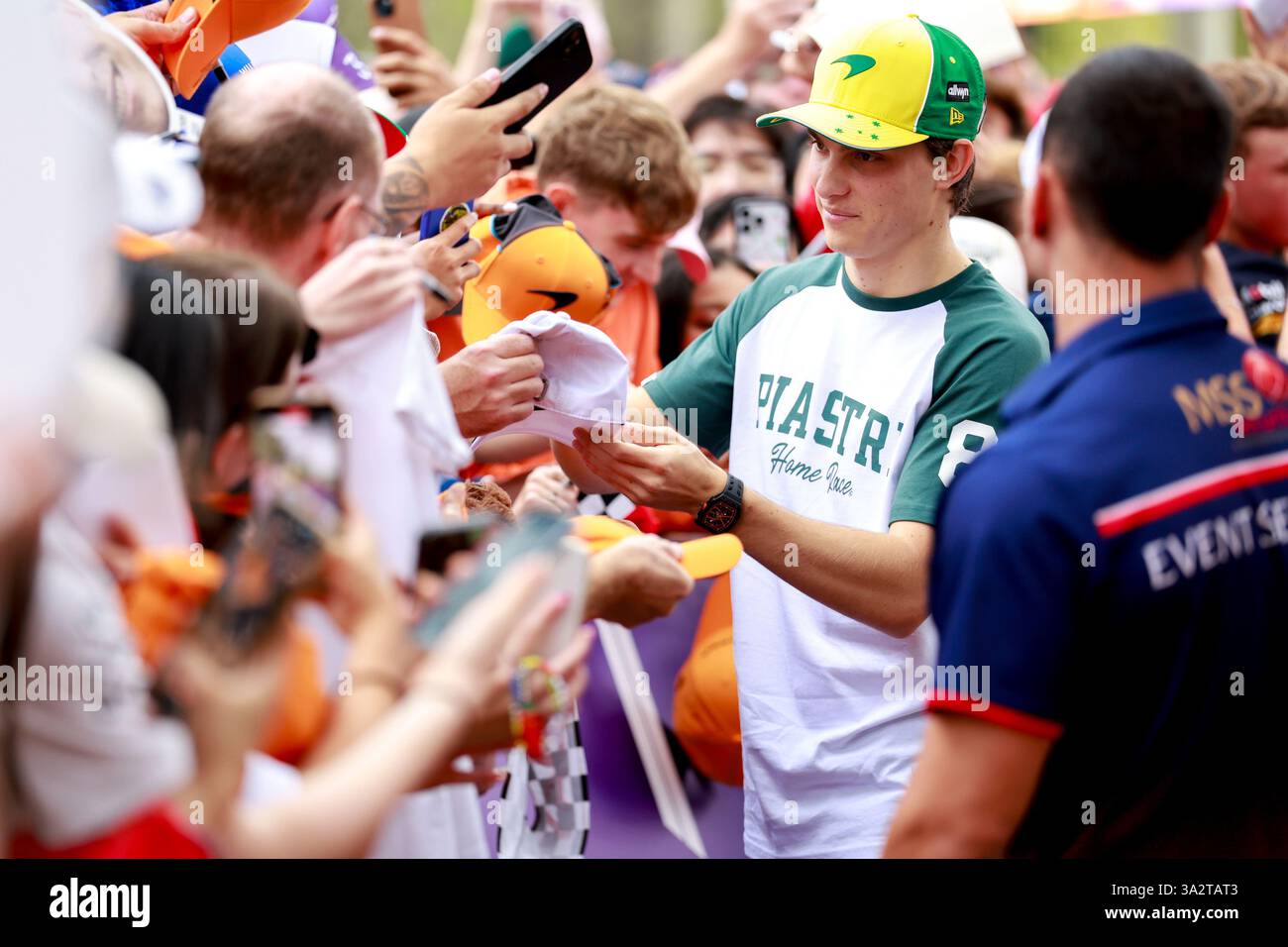 Melbourne, Australie. 13th Mar, 2025. PIASTRI Oscar (aus), McLaren F1 ...