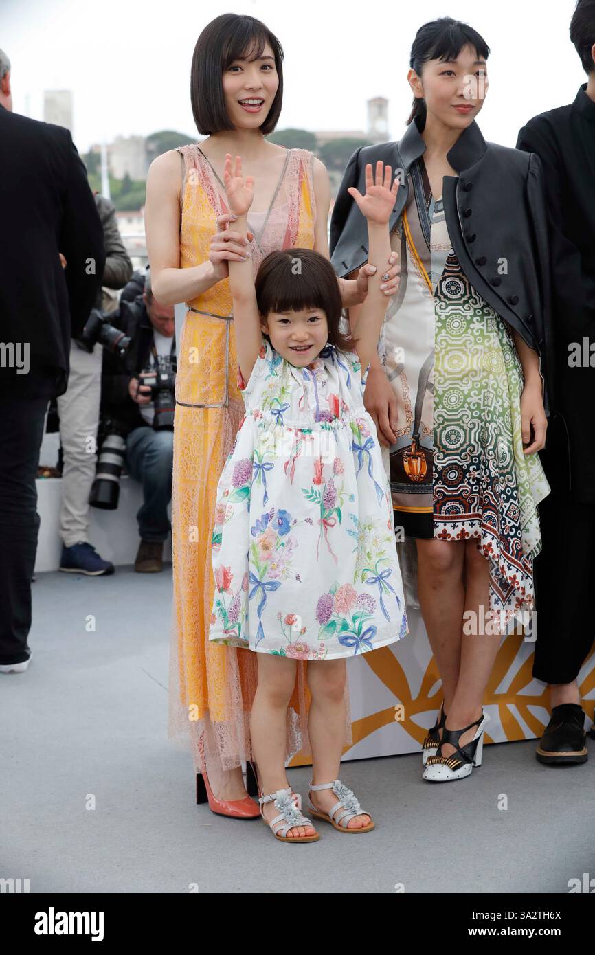 Mayu Matsuoka, Miyu Sasaki and Sakura Ando attend the photocall for 'Shoplifters (Manbiki Kazoku ...