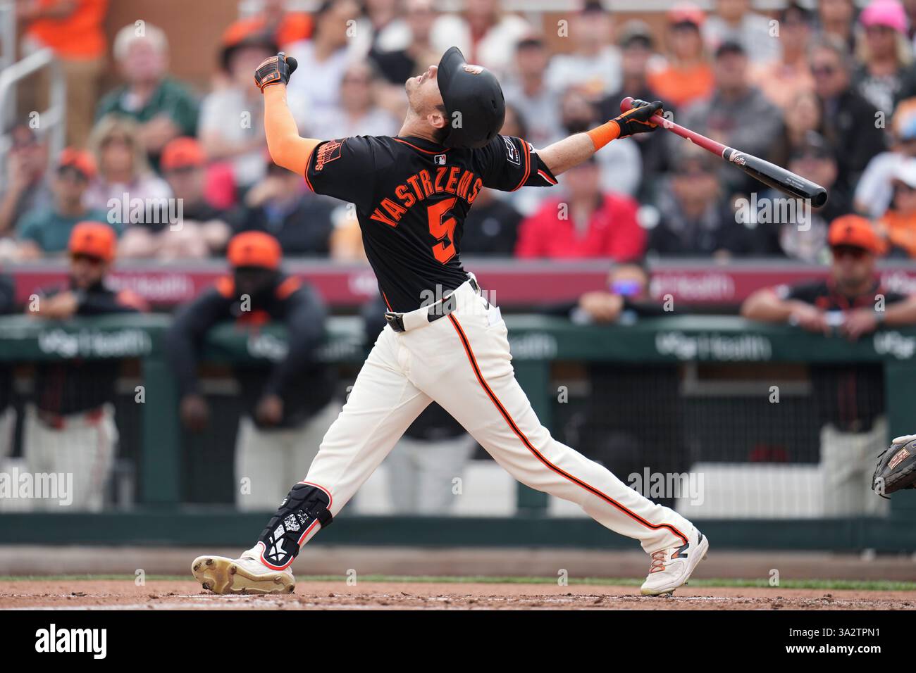 San Francisco Giants' Mike Yastrzemski fouls off a pitch during the ...