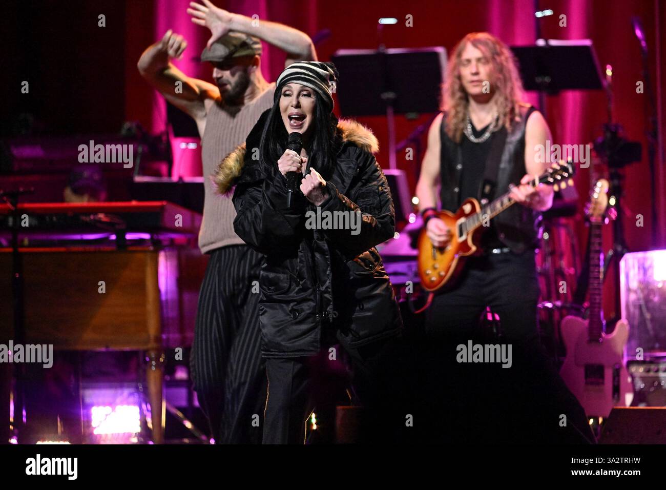 Cher performs at the 9th annual Love Rocks NYC concert benefiting God's ...