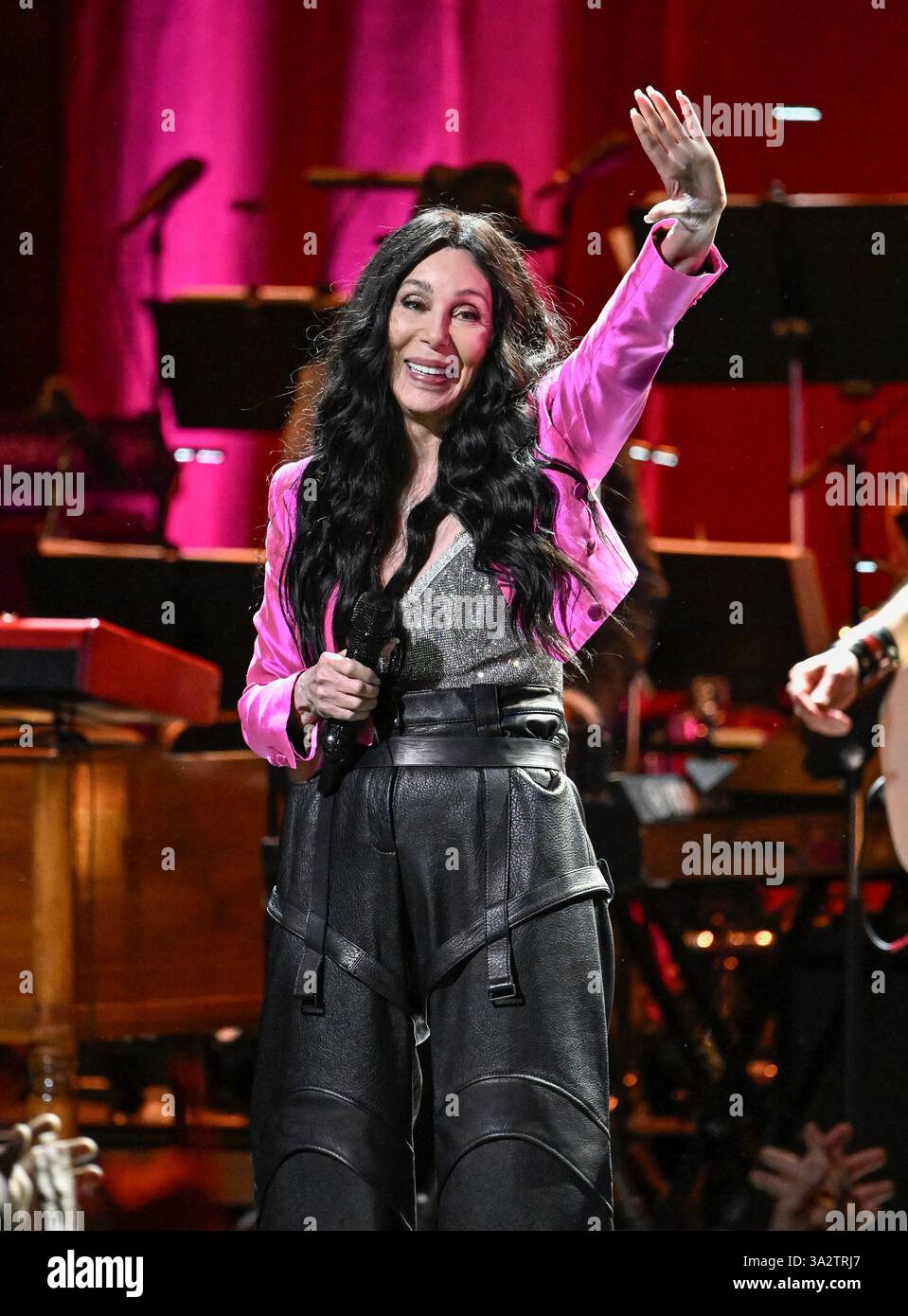 Cher performs at the 9th annual Love Rocks NYC concert benefiting God's ...