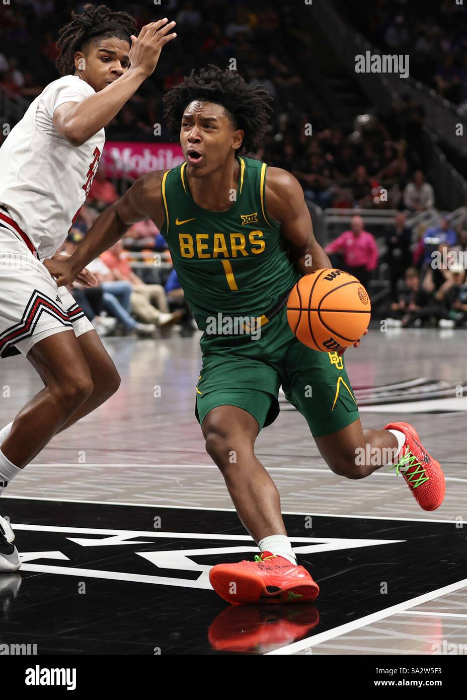 KANSAS CITY, MO - MARCH 13: Baylor Bears guard Robert Wright III (1 ...