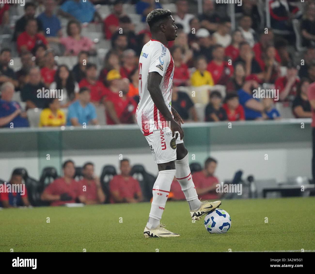 Curitiba, Brazil. 13th Mar, 2025. Bruno Cardoso during Athletico and ...