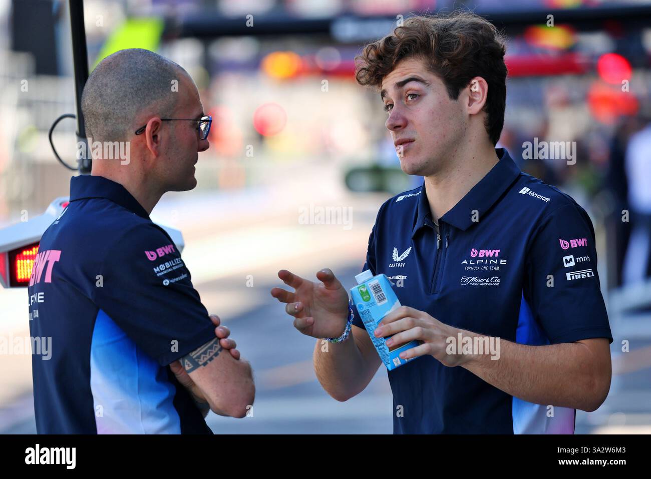 (L to R): David Sanchez (FRA) Alpine F1 Team Executive Technical ...