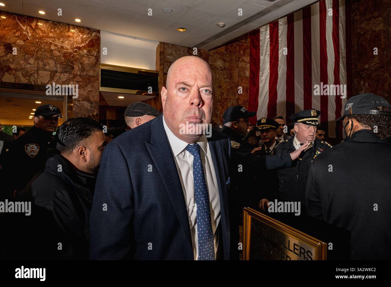 NYPD Assisant Chief James McCarthy arrives to oversee mass arrests at ...