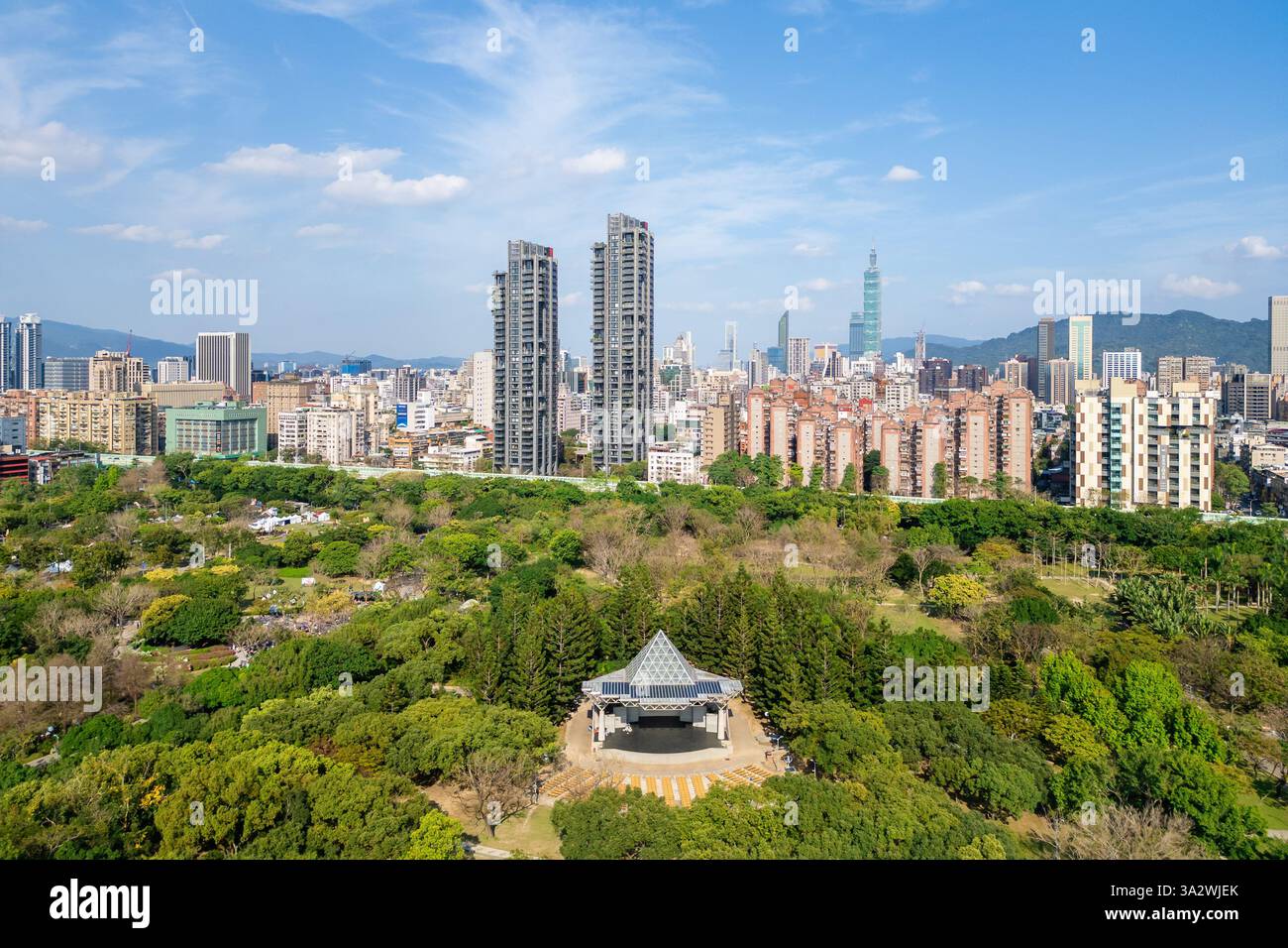 Aerial view of Daan Forest Park located in Taipei city, Taiwan Stock ...