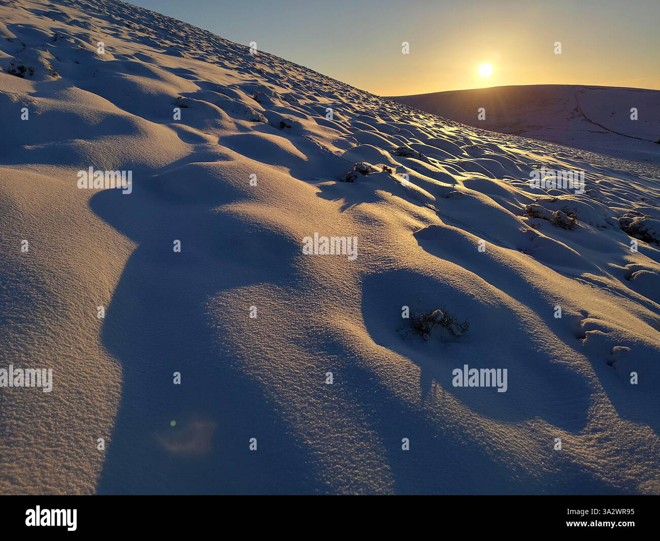 Pentland trek sunset hi-res stock photography and images - Alamy