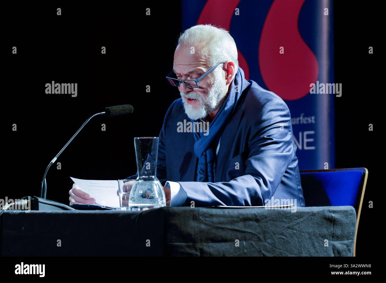 Jan-Gregor Kremp bei der lit.Cologne 2025 Veranstaltung Twist - Über ...
