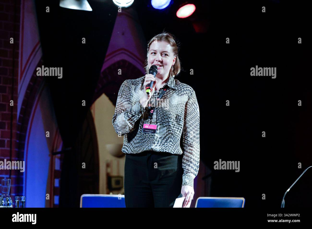 Katharina Menrath bei der lit.Cologne 2025 Veranstaltung Twist - Über ...
