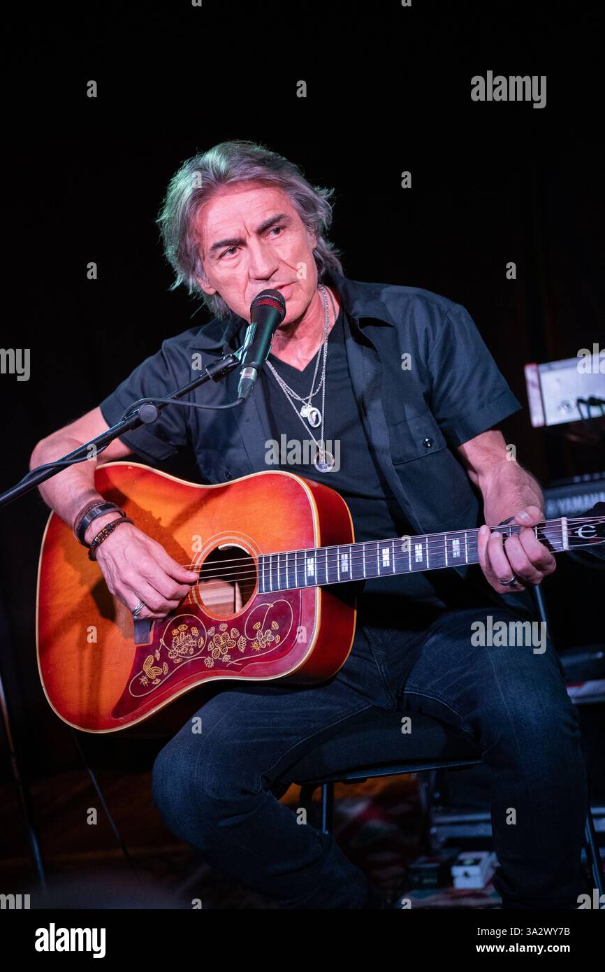 Marzo 13, 2025: Luciano Ligabue suona all'Apollo Club di Milano, Italia ...