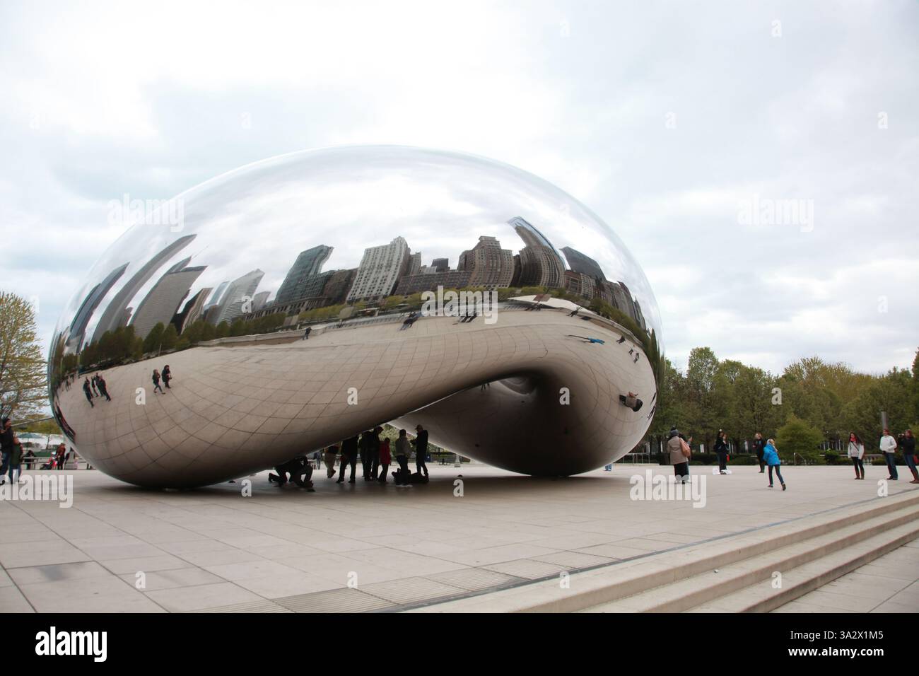 Chicago Illinois USA, Cloud Gate AKA The Bean at Millennium Park ...