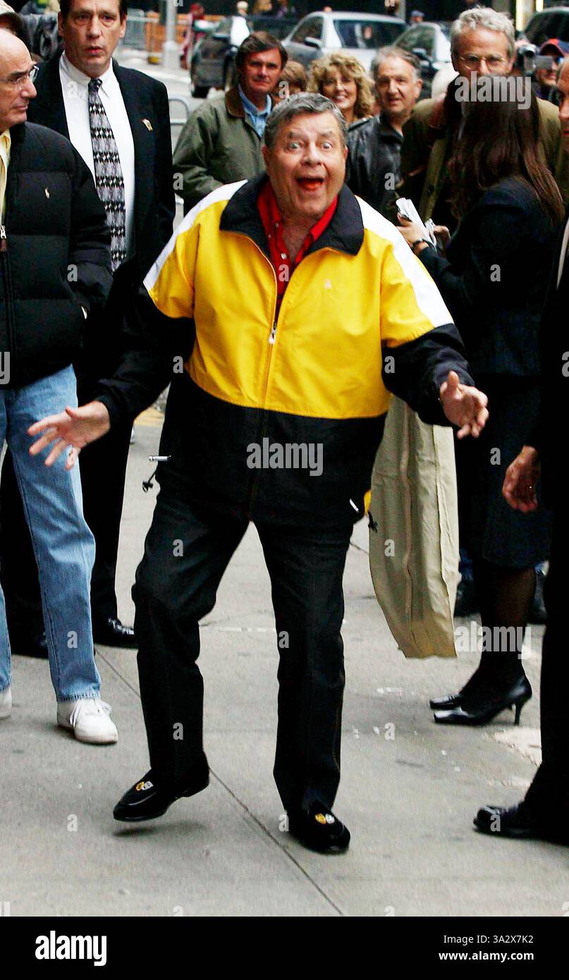 Mar. 16, 2002 - New York, NEW YORK - JERRY LEWIS ARRIVES FOR HIS ...