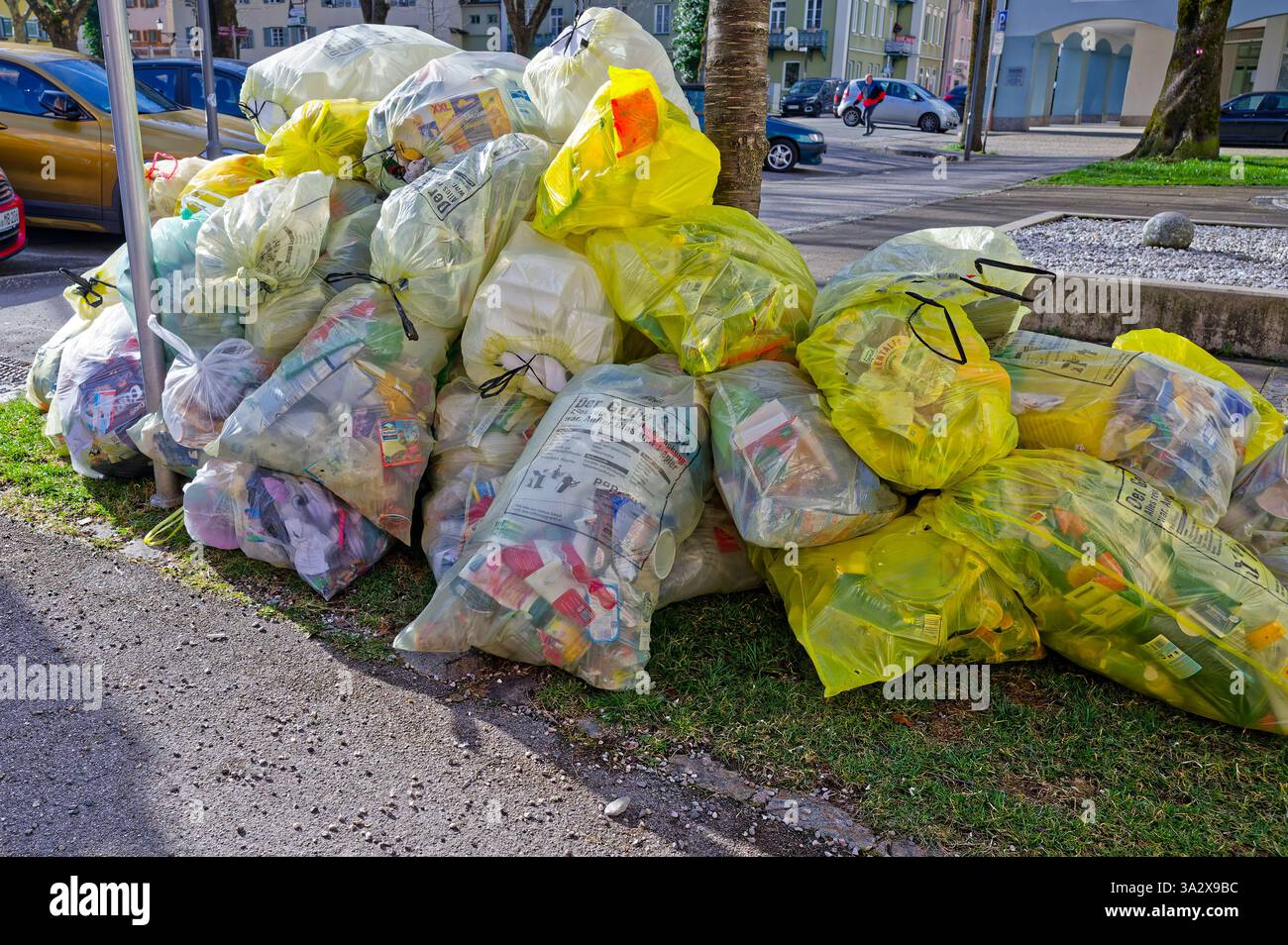 Müllberg. Bald kommt die Abfallentsorgung zum Sammelplatz für den ...