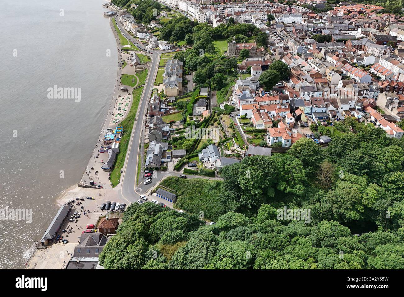 British seaside, Filey bay, north yorkshire Stock Photo - Alamy