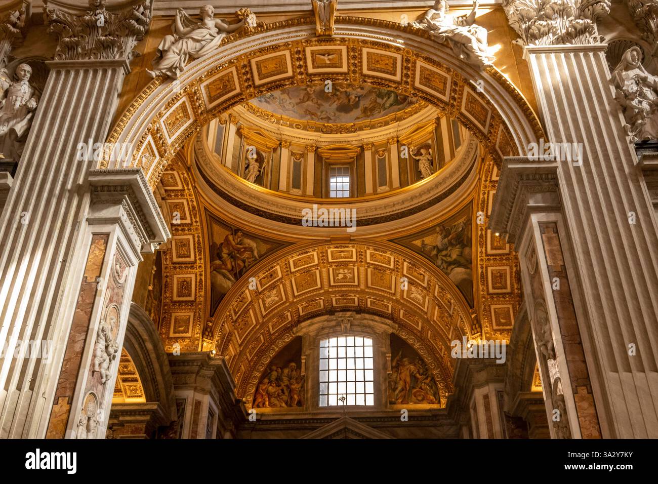 Interior of St. Peter's Basilica in the Vatican City Stock Photo - Alamy