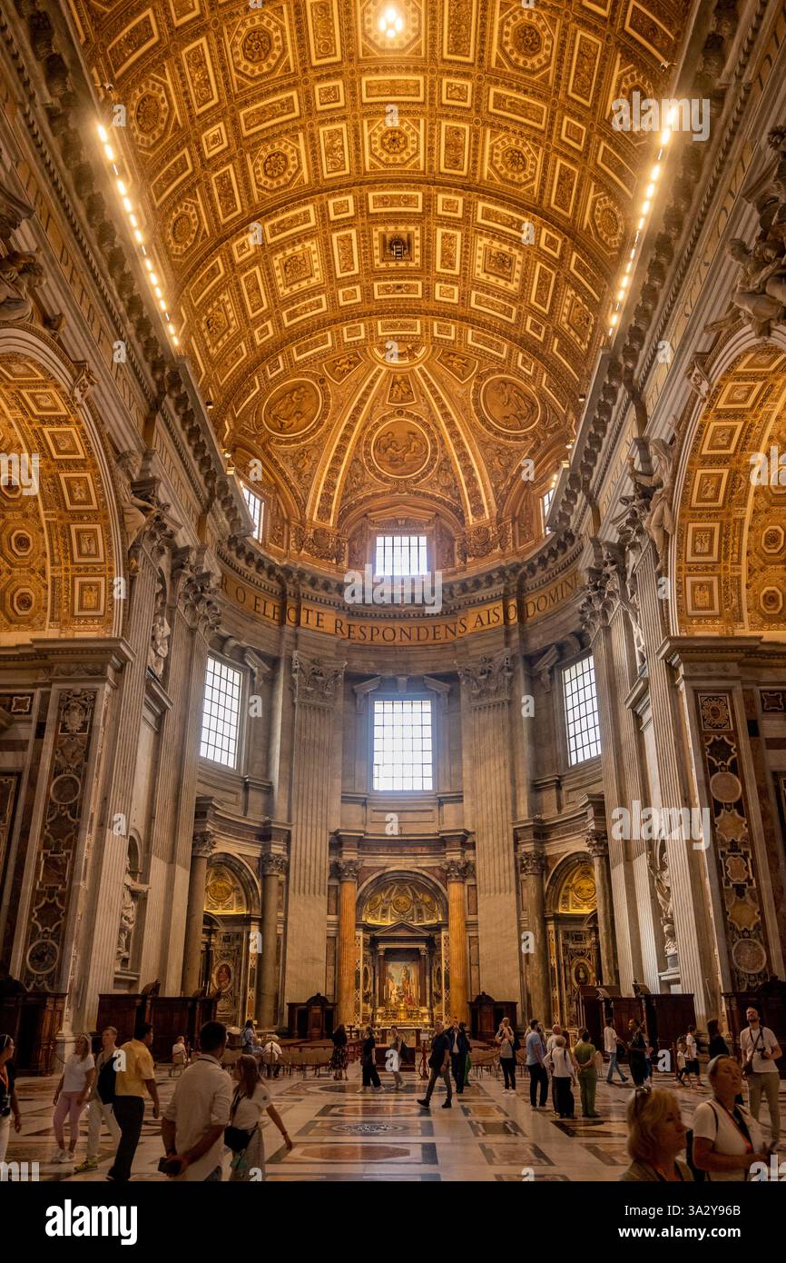 Interior of St. Peter's Basilica in the Vatican City Stock Photo - Alamy