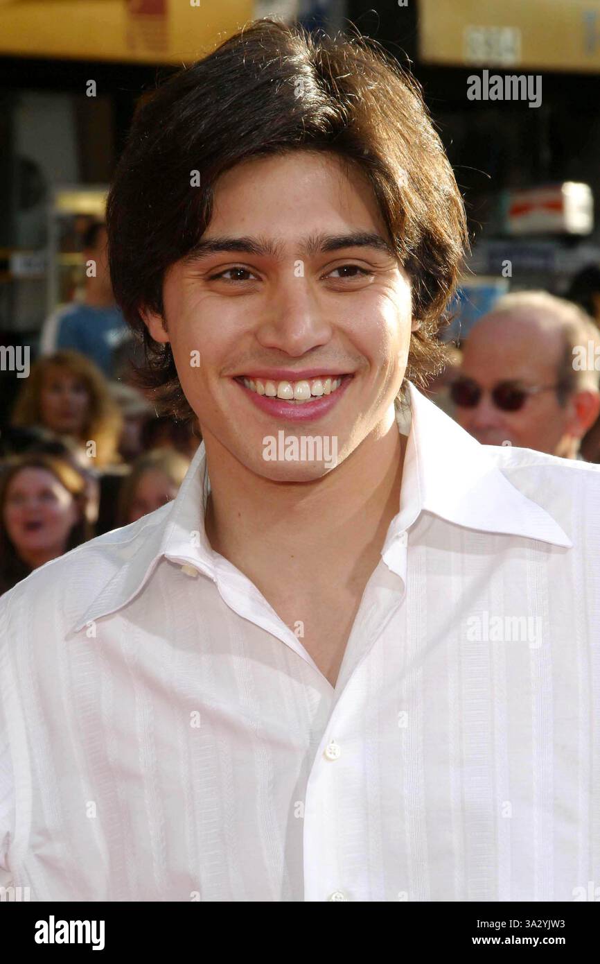 Apr. 26, 2003 - Hollywood, CA, USA - YANI GELLMAN -..THE LIZZIE MCGUIRE MOVIE - PREMIERE -.EL ...