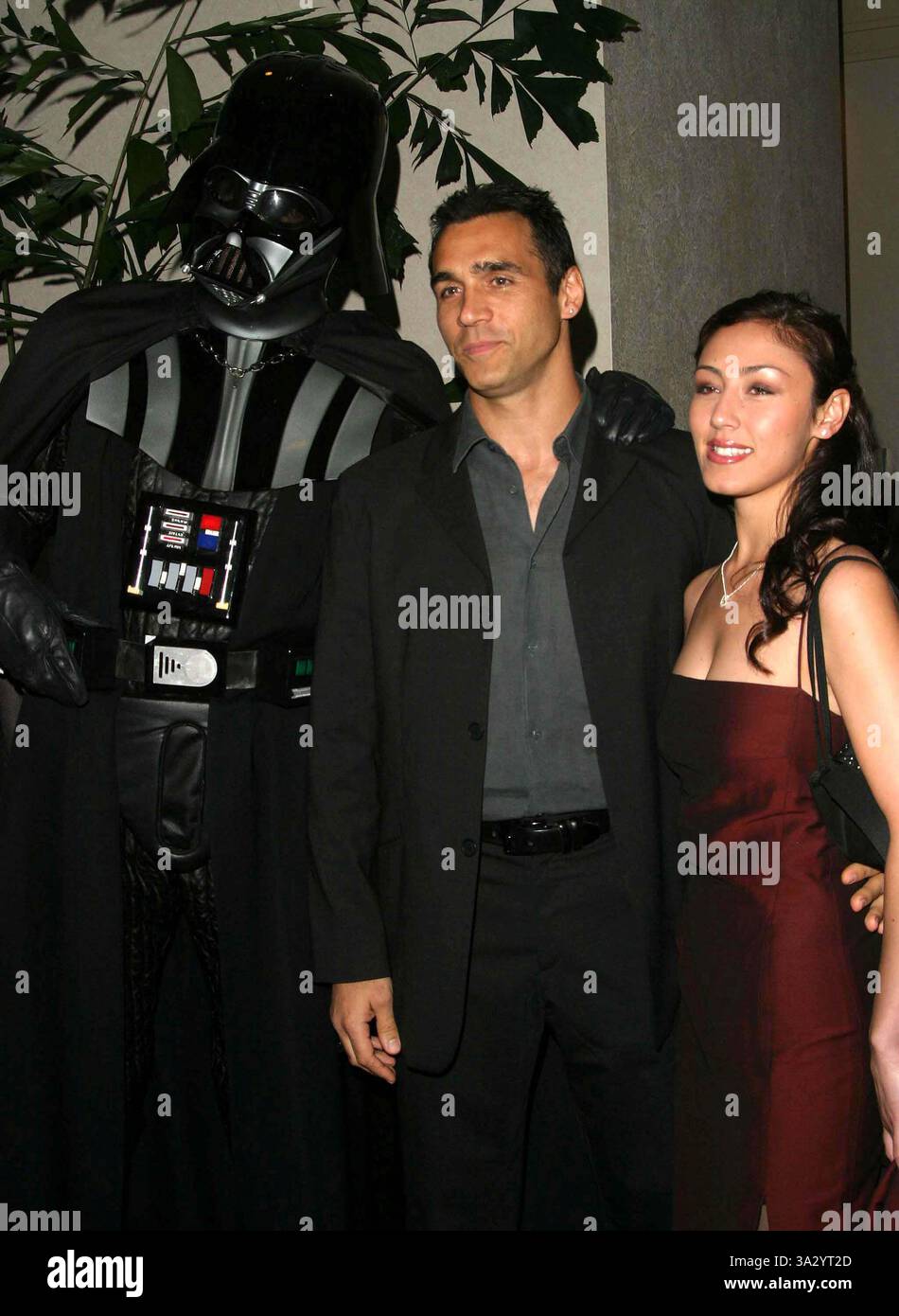 Adrian paul and alexandra paul hi-res stock photography and images - Alamy