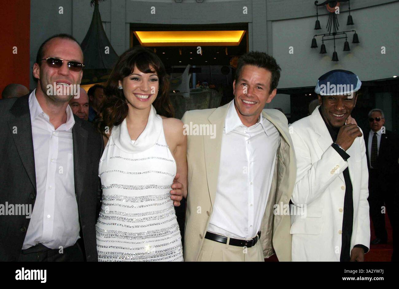 Jason statham and kelly brook hi-res stock photography and images - Alamy