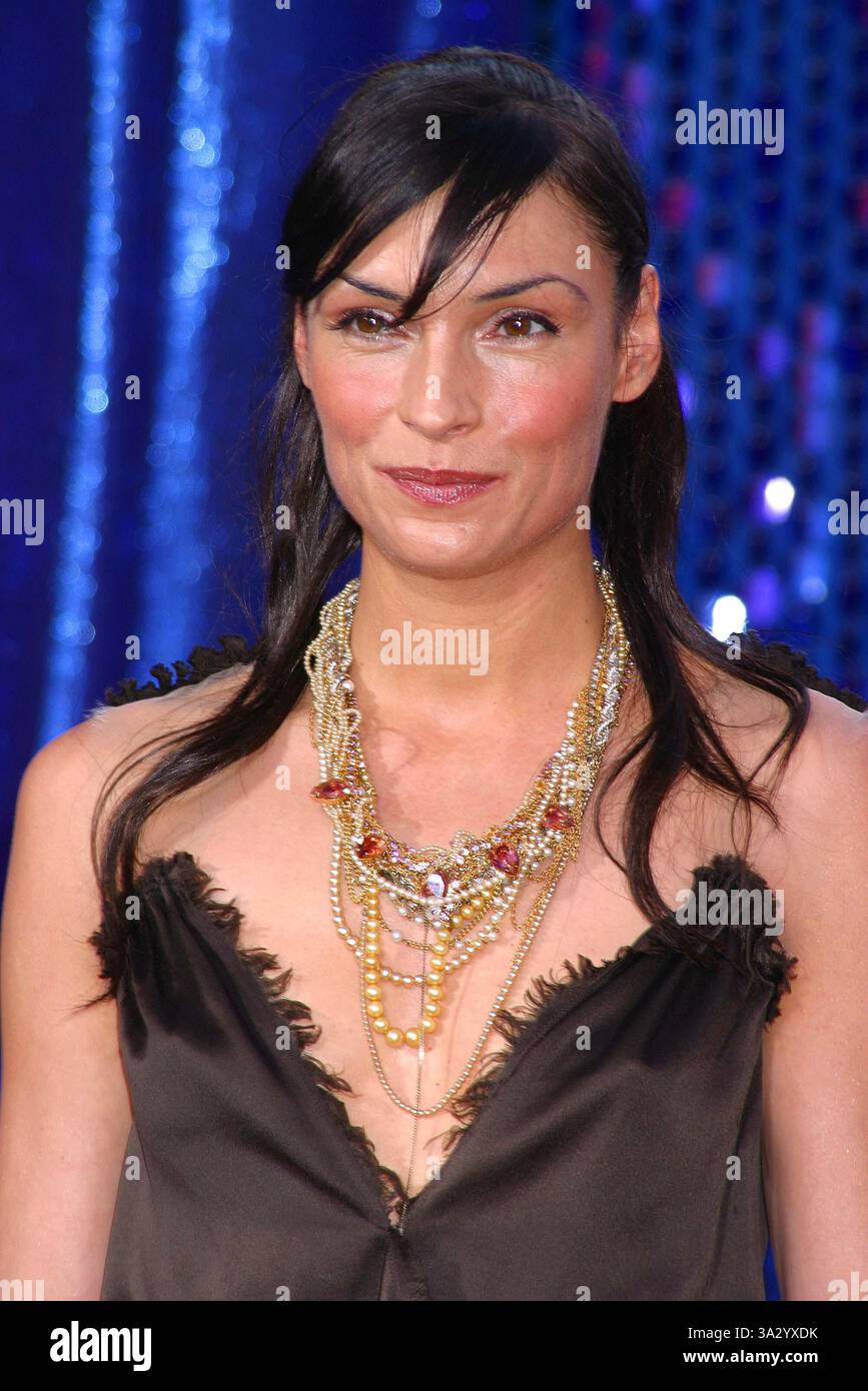 Kelly janssen hi-res stock photography and images - Alamy
