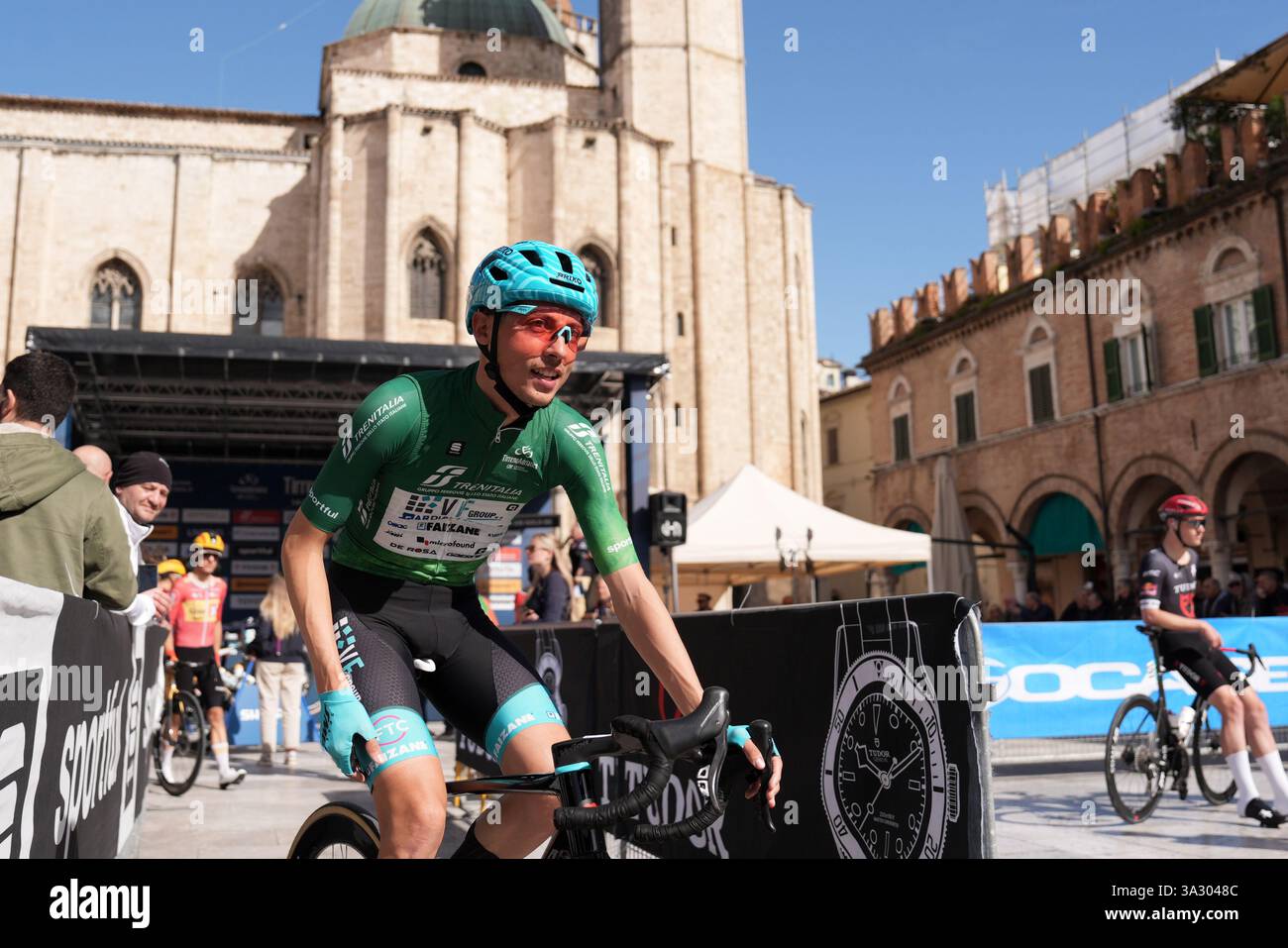 Tarozzi Manuele of Vf Group Bardianicsf-Faizane' jersey verde during ...