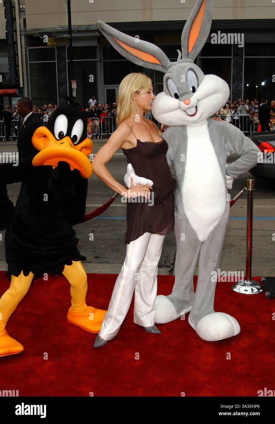 Nov. 9, 2003 - Hollywood, CALIFORNIA, UNITED STATES - K33729FB .LOONEY ...