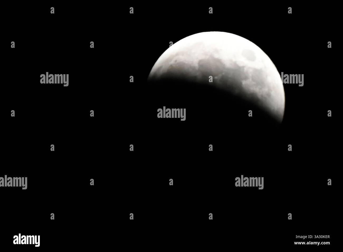 General view of the total lunar eclipse where the moon will be tinged ...