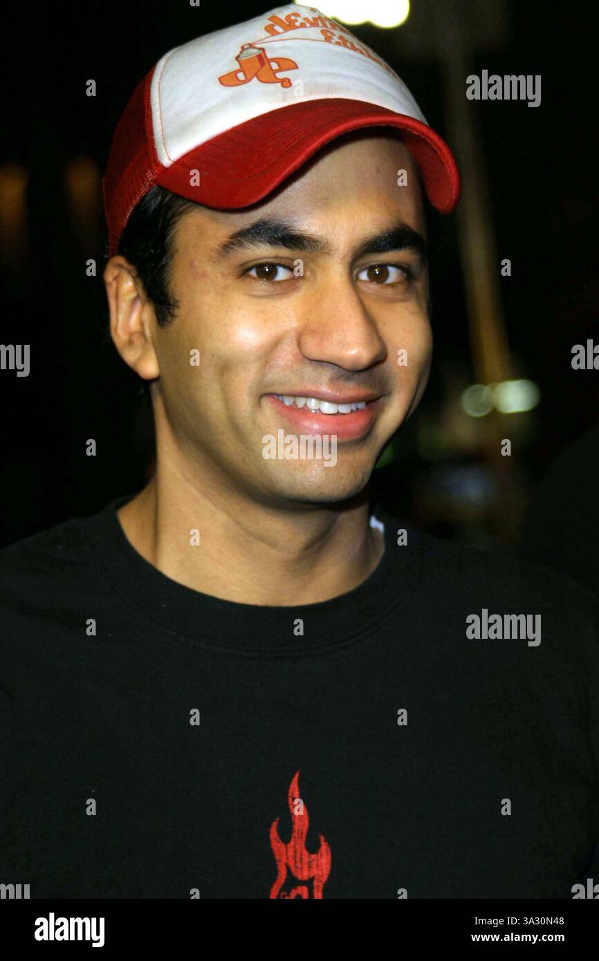 Dec. 11, 2003 - Hollywood, CALIFORNIA, USA - KAL PENN -..LOVE DON'T ...