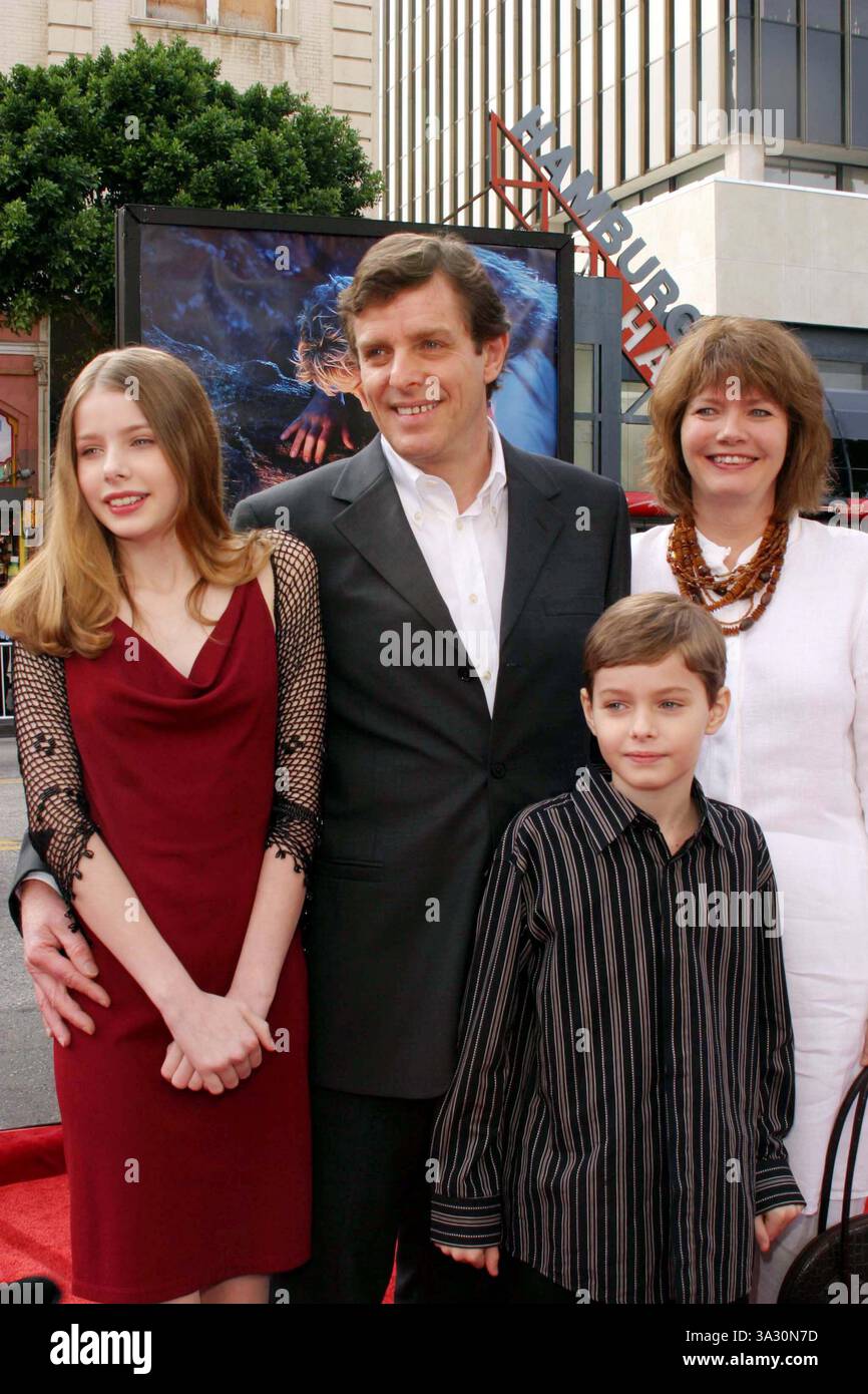 Dec. 13, 2003 - Hollywood, CALIFORNIA, USA - RACHEL HURD-WOOD WITH HER ...