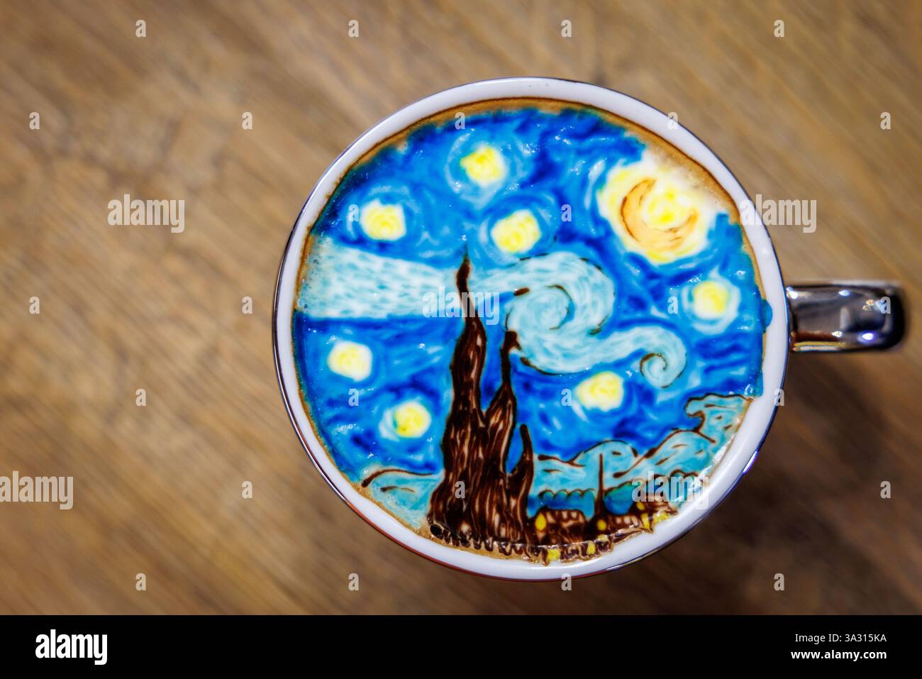 The coffee at night van gogh hi-res stock photography and images - Alamy
