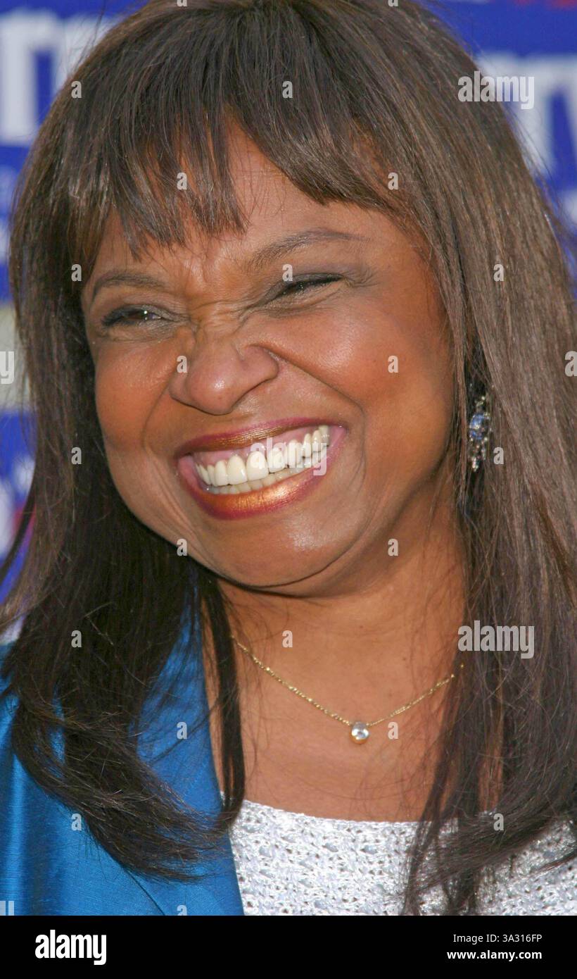 May 22, 2004 - Los Angeles, CALIFORNIA, USA - HATTIE WINSTON -..LIFT EV ...