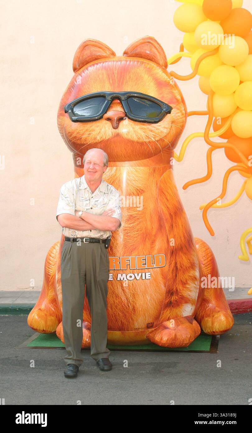 June 6, 2004 - Beverly Hills, CALIFORNIA, USA - JIM DAVIS -..GARFIELD ...