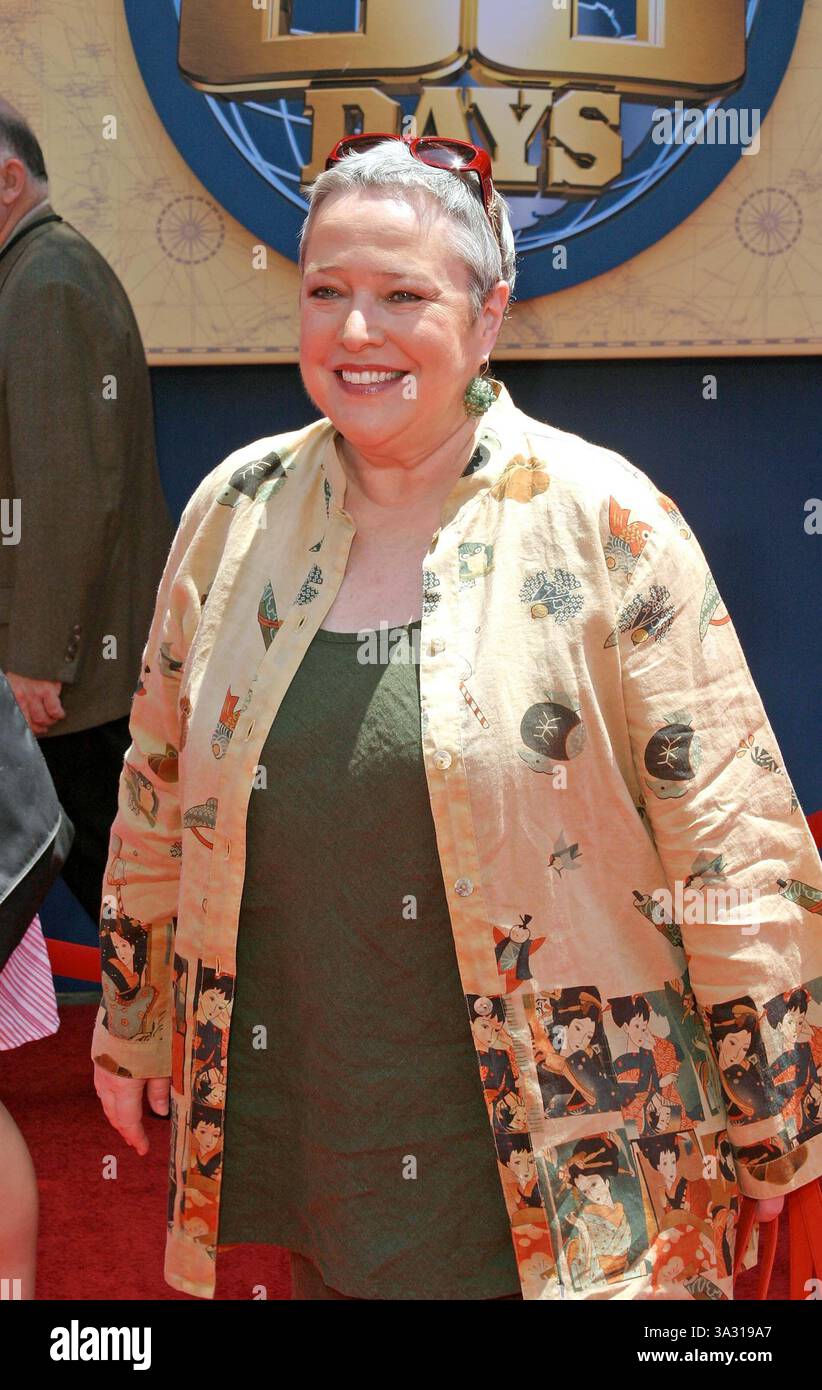 Kathy bates around the world in 80 days hi-res stock photography and ...
