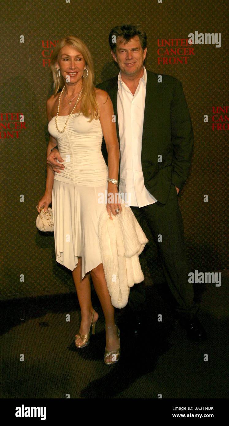 Nov. 8, 2004 - Hollywood, CALIFORNIA, USA - DAVID FOSTER AND HIS WIFE ...
