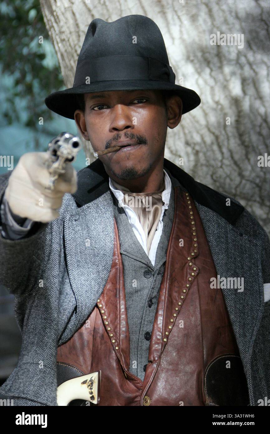 Dec. 17, 2004 - Newhall, CALIFORNIA, USA - *****EXCLUSIVE*****.KURUPT ...