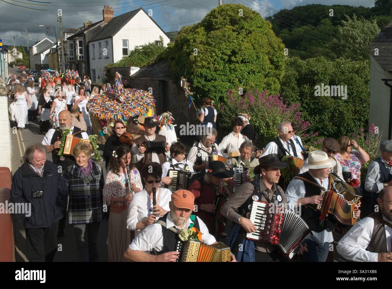 Hunting the Earl of Rone. The Earl of Rone is led through the streets ...