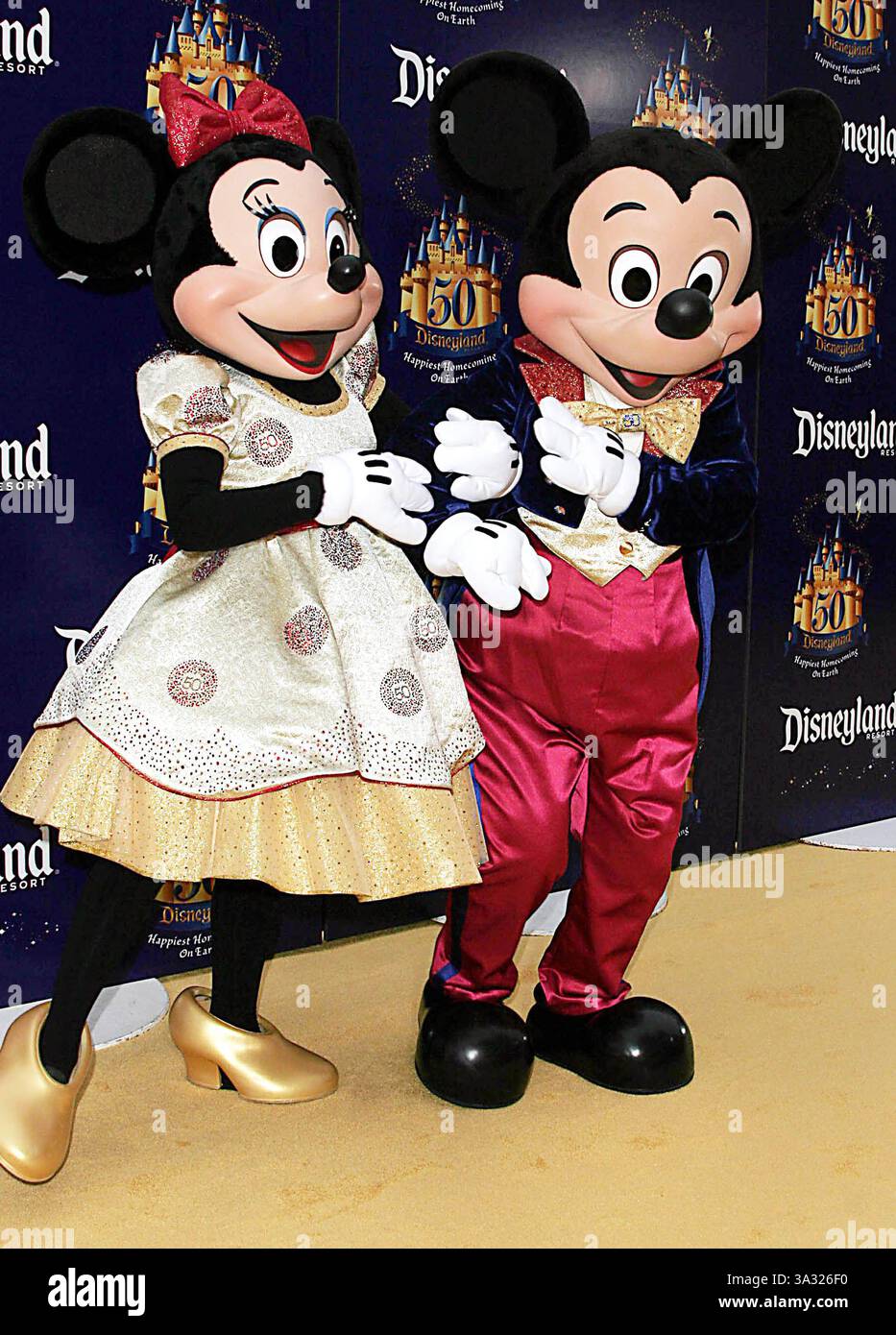 May 4, 2005 - Anaheim, CALIFORNIA, USA - .HOMECOMING PARTY -.DISNEYLAND ...