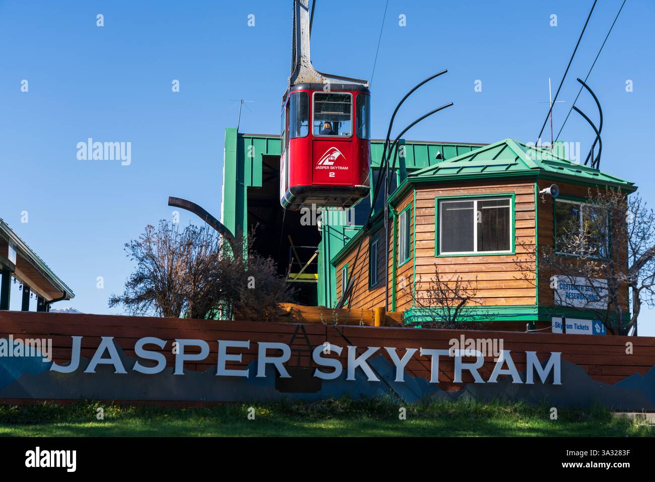 Jasper SkyTram Station. The highest and longest guided aerial tramway ...