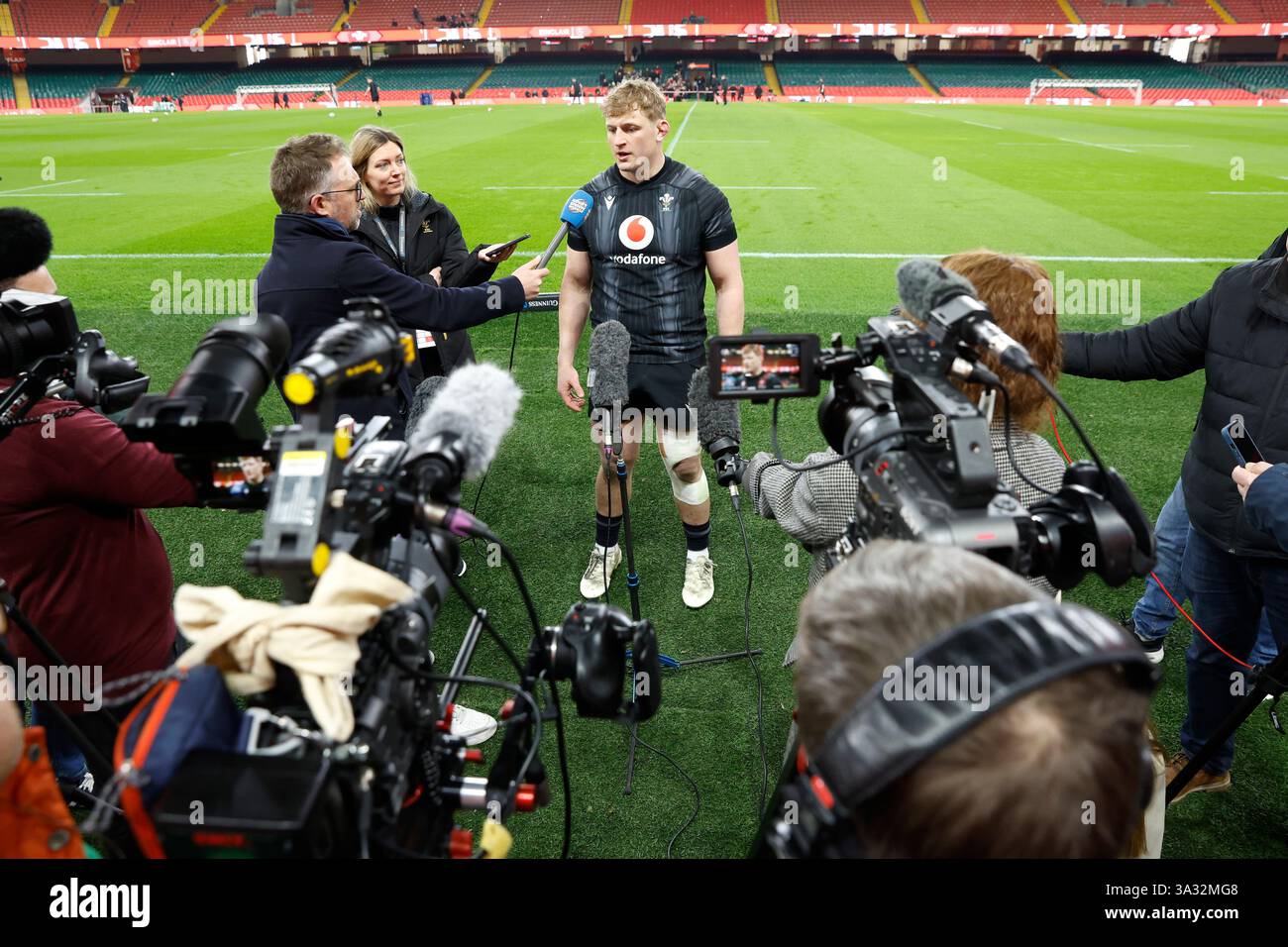 Wales' Jac Morgan interviewed during a captain's run at Principality ...
