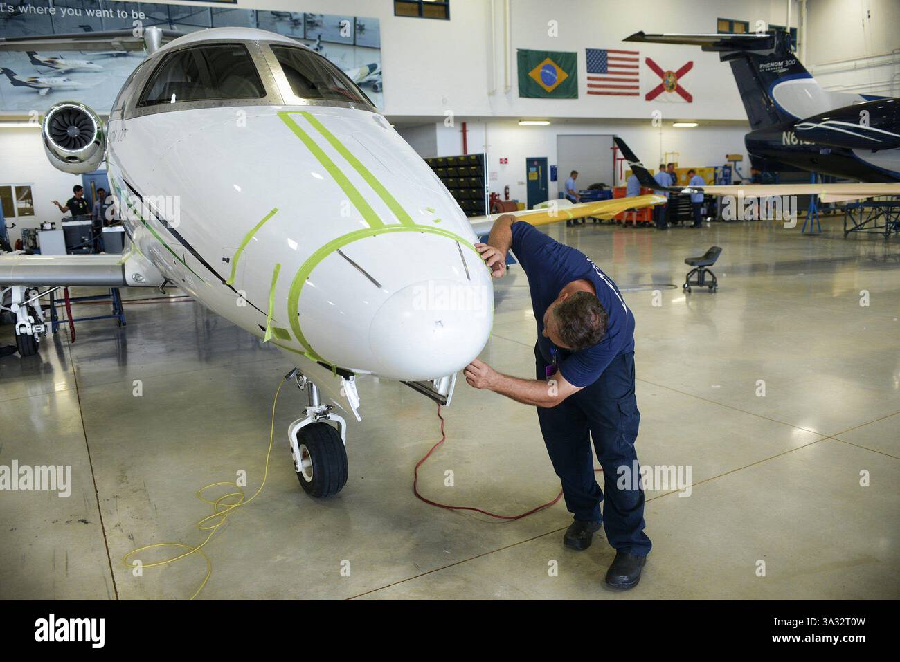June 19, 2014 - Fort Lauderdale, FL, USA - A & P Technician Mick ...