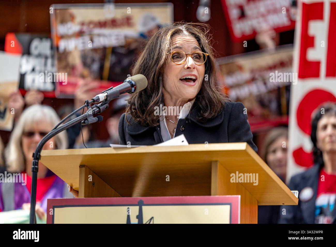 CA: Julia Louis-Dreyfus and Jane Fonda join with California Central ...