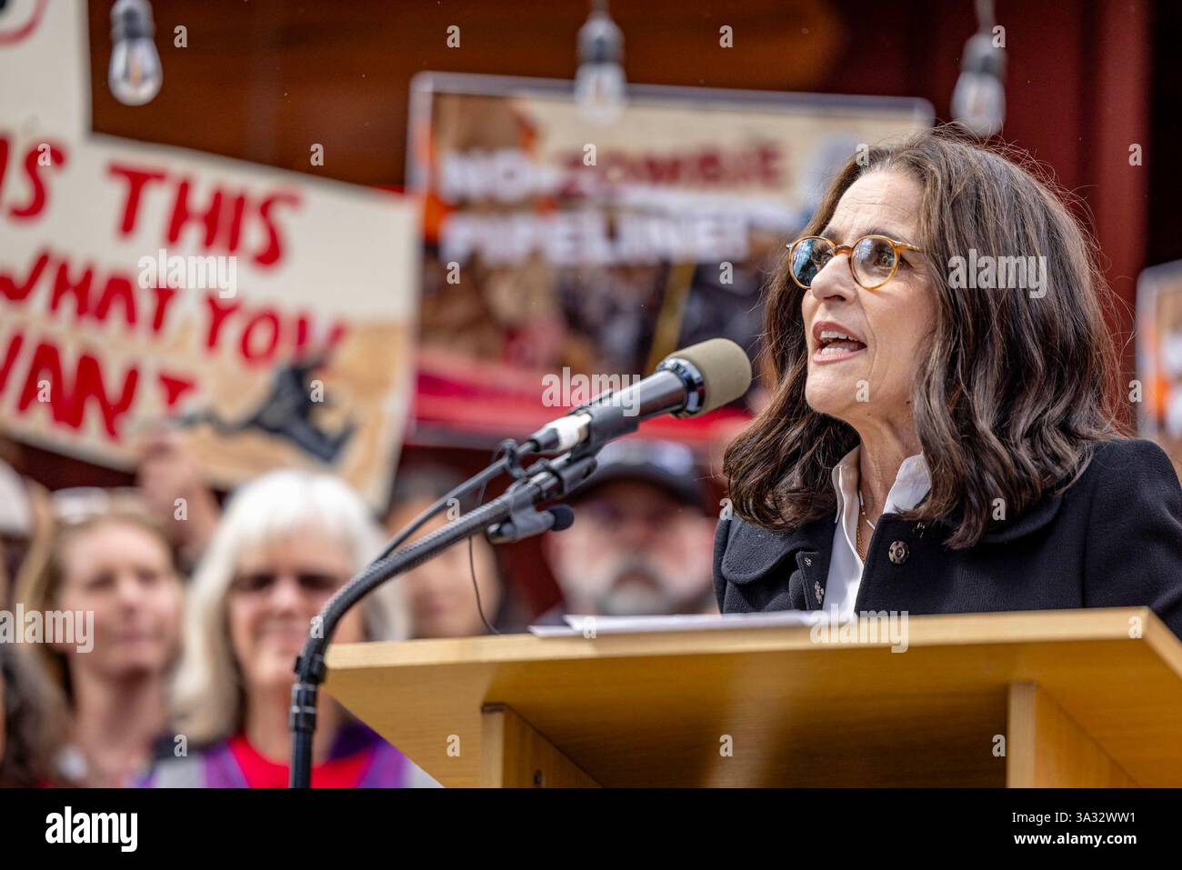 CA: Julia Louis-Dreyfus and Jane Fonda join with California Central ...
