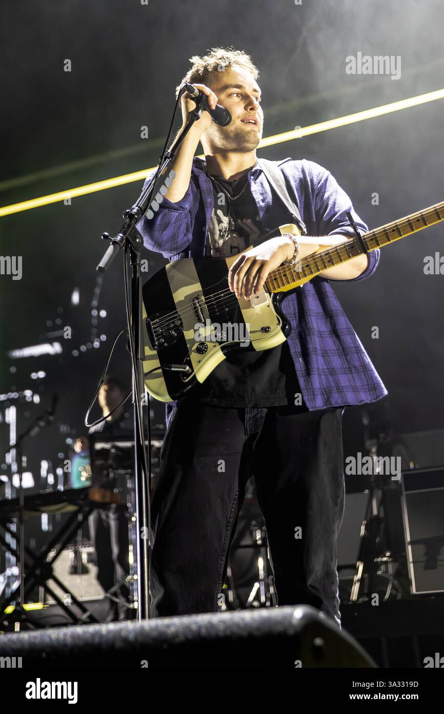Bergamo Italy. 13th mar 2025. The English singer-songwriter SAM FENDER ...