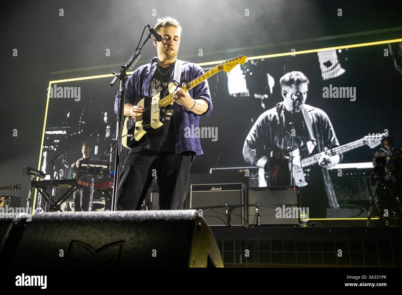 Bergamo Italy. 13th mar 2025. The English singer-songwriter SAM FENDER ...
