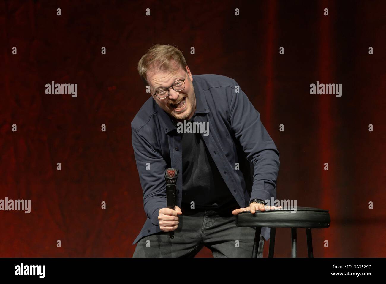 Comedian Maxi Gstettenbauer - vollständiger Name: Maximilian Ronald ...