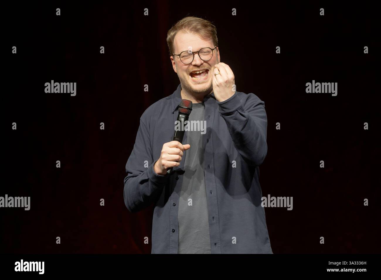 Comedian Maxi Gstettenbauer - vollständiger Name: Maximilian Ronald ...
