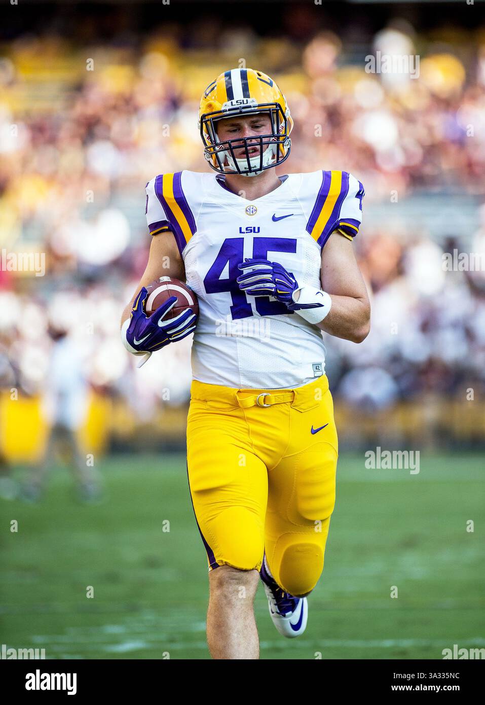 Josh tharp hi-res stock photography and images - Alamy