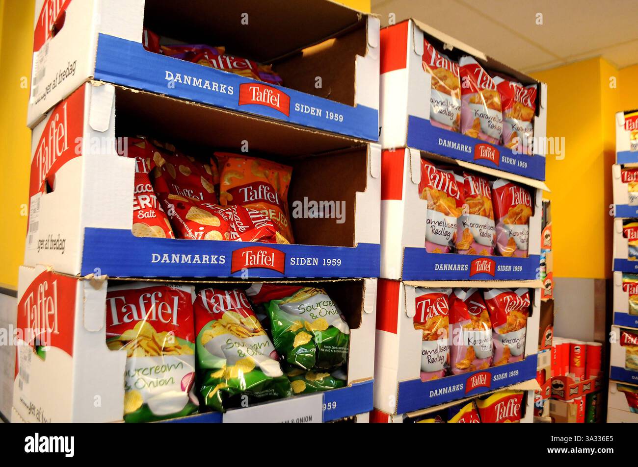 Copenhagen/ DenmarK/15 DECEMBER 2024/taffel origial hips bag and and ...