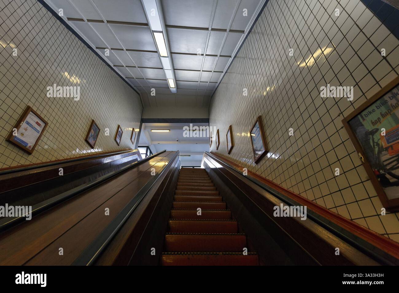Wooden escalator in the Sint-Annatunnel, heritage-protected St Anne's ...