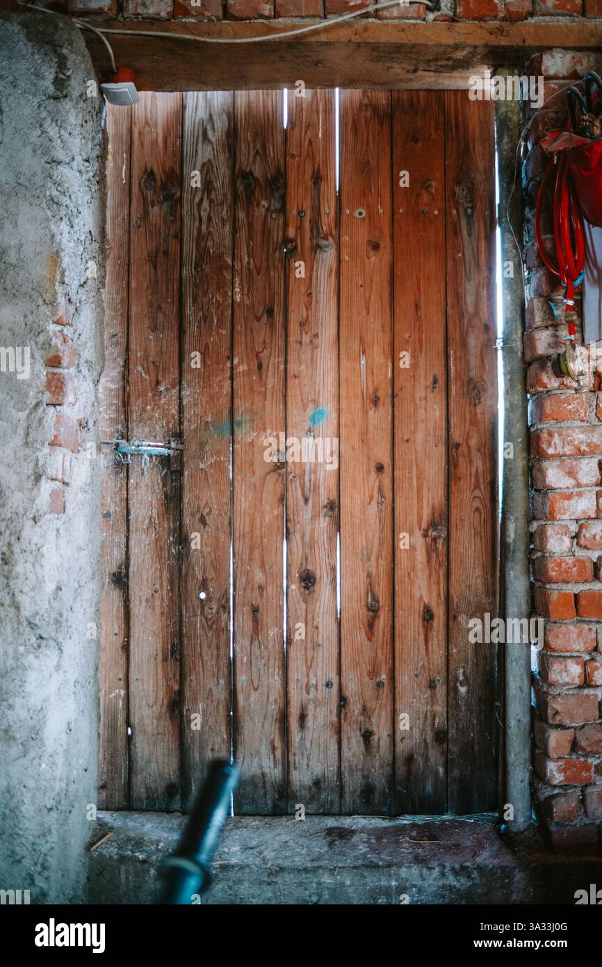 Decor run down hi-res stock photography and images - Alamy